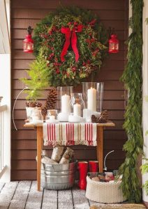 15 Most Beautiful Christmas Balcony Decor Ideas