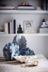 25 Beautiful Sea Coral Decor Like A Holiday | Housetodecor.com