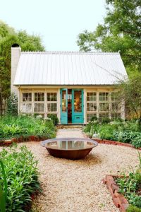 30 Beautiful Garden Shed Ideas On Pinterest | Housetodecor.com