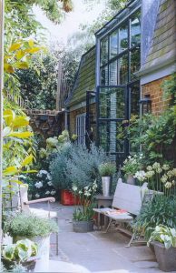 22 Perfect Urban Jungle Ideas For Your Patios | Housetodecor.com