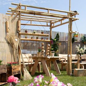 20 Tropical Bamboo Pergola Ideas That Like A Holiday | Housetodecor.com
