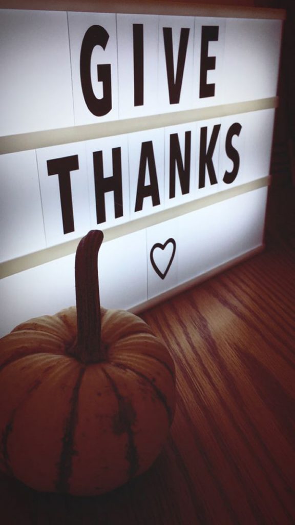7 Best Inspired Lighting Ideas For Thanksgiving | Housetodecor.com