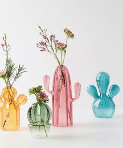 23 Aesthetic Flower Vases Ideas To Beautify The Room | Housetodecor.com