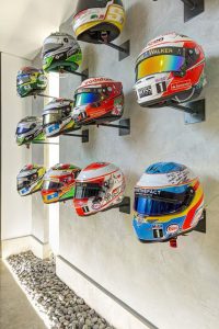 10 DIY Motorcycle Helmet Storage You’ll Must Try | Housetodecor.com