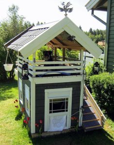 20 Creative DIY Dog Playhouse Ideas For Outdoors | Housetodecor.com