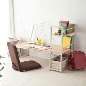 10 Cozy And Relaxing Floor Desks For Workspace | Housetodecor.com